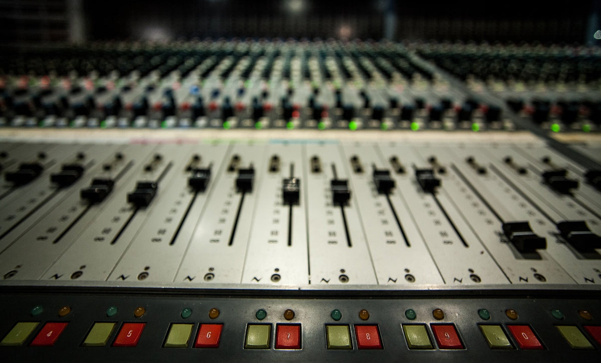 What is DMX? How DMX Lighting Control Works – AVGear.com