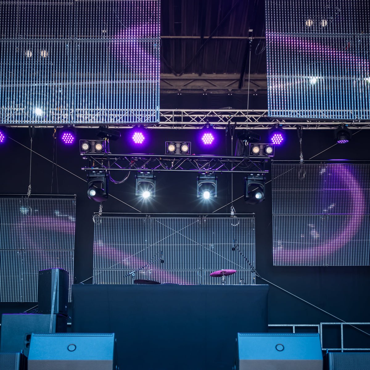 LED Video Wall, Display Panels, & More | Display Equipment – AVGear.com