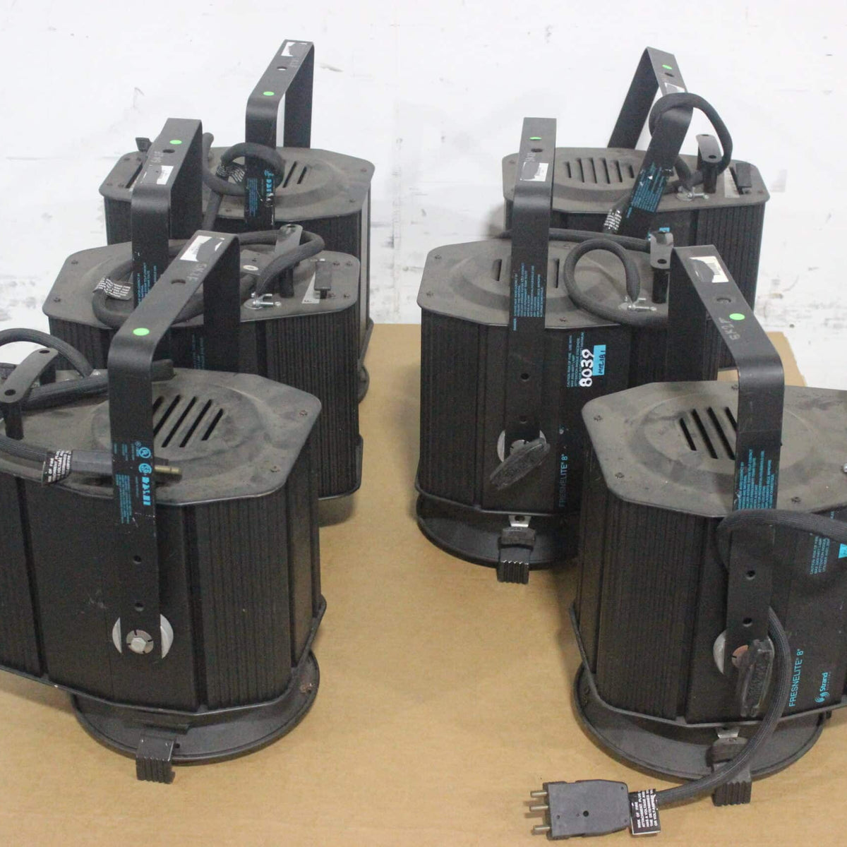 (6) Strand Lighting 8" Fresnelites (Stage Pin Connectors) – AVGear.com