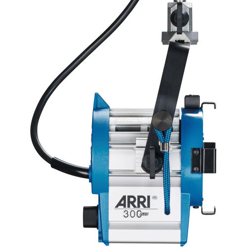 ARRI 300 Plus Tungsten 300 W Fresnel Spotlight – AVGear.com