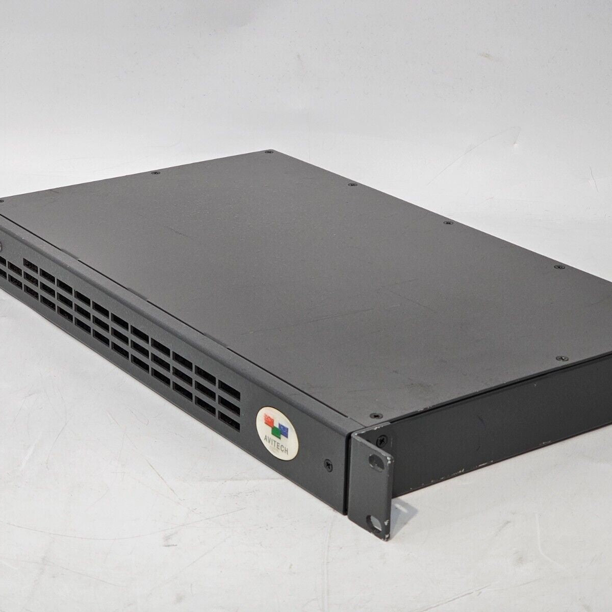 Avitech MCC-8004UEL Multi-Image Video Processor – AVGear.com