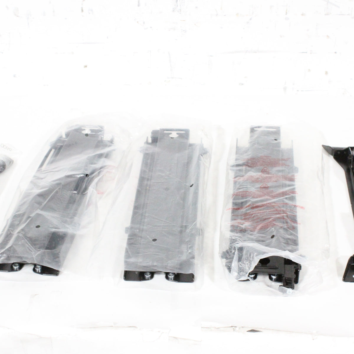 Chief CAXV1U FUSION Mount Pull-Out Accessory Kit w/ (3) Pull-Out Mount ...