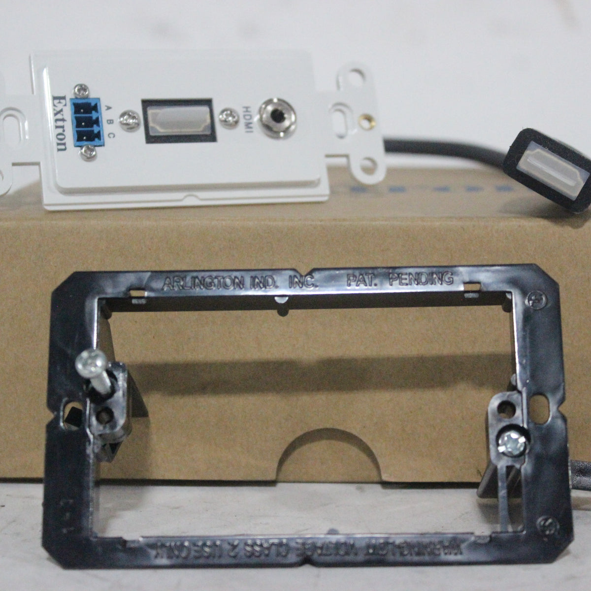 Extron WPD 110 A HDMI W IR w/ Audio Captive Screw and Control – AVGear.com