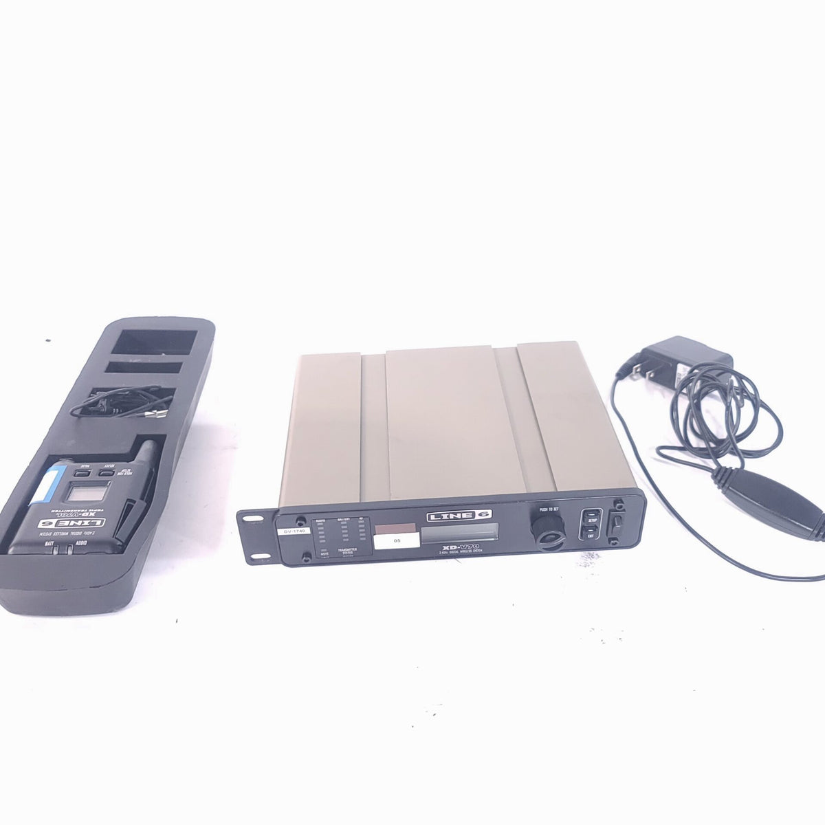 Line6 XD-V70 2.4GHz Digital Wireless System w/ (1) Line6 XD-V70L TBP12 ...