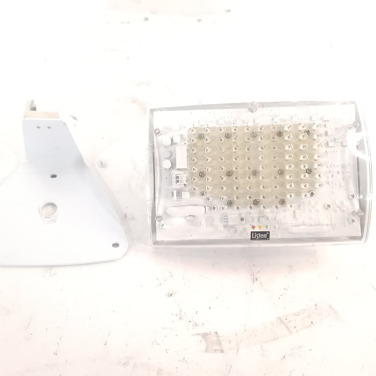 Listen Technologies LA-140-WH Stationary IR Radiator w/ mount – AVGear.com