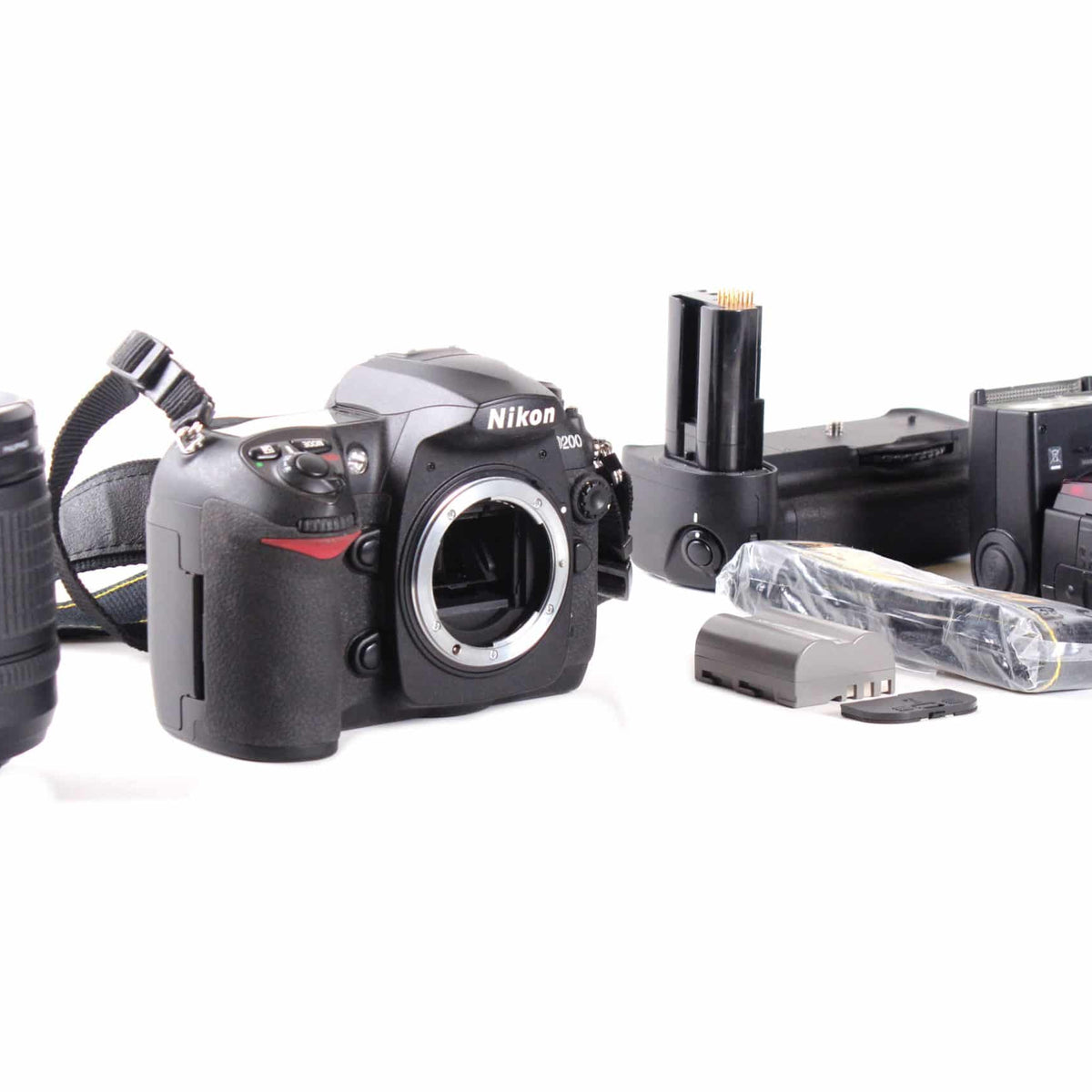 Nikon D200 10.2MP Digital Camera Kit – AVGear.com