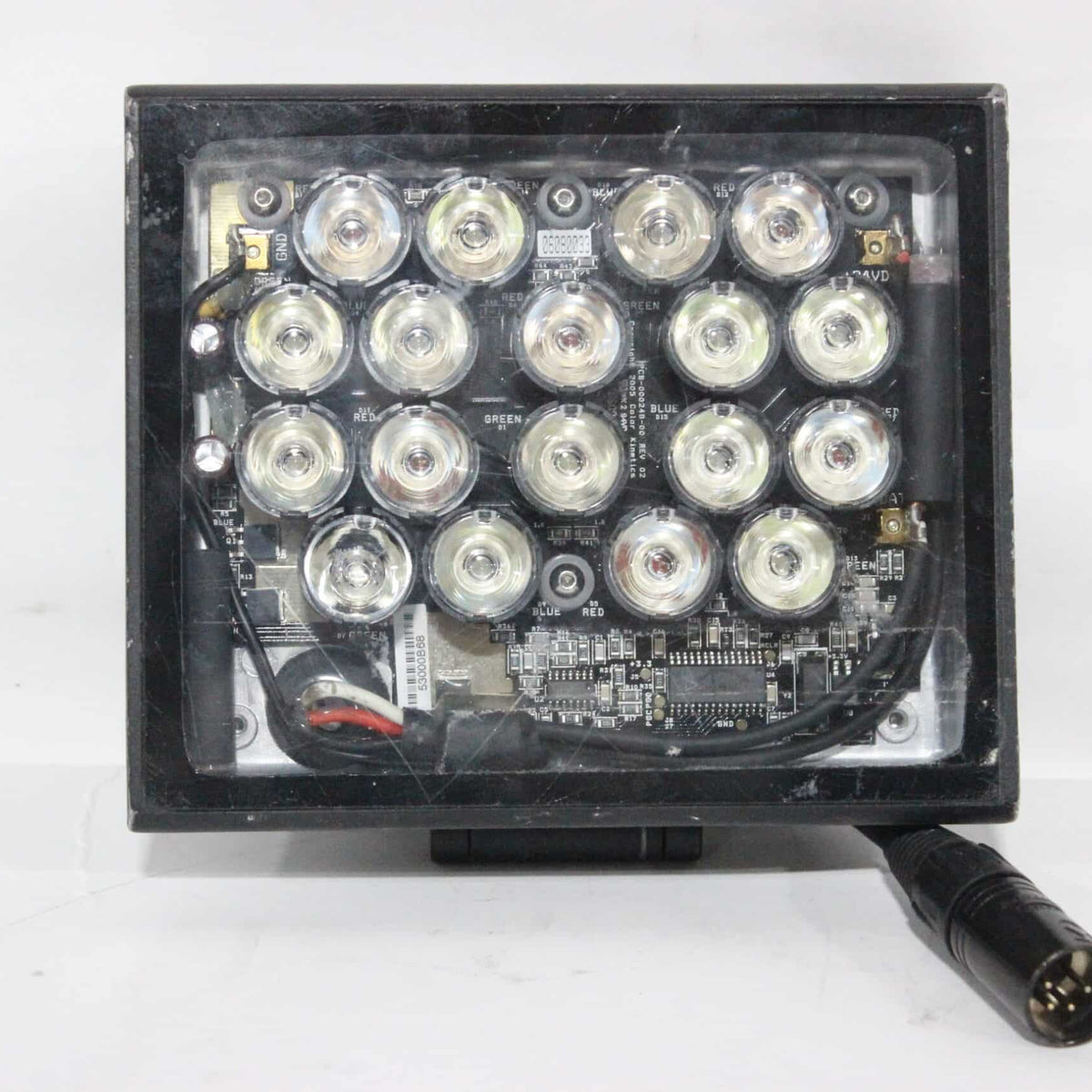 Phillips ColorBlast 6 RGB Light (without Stand) – AVGear.com