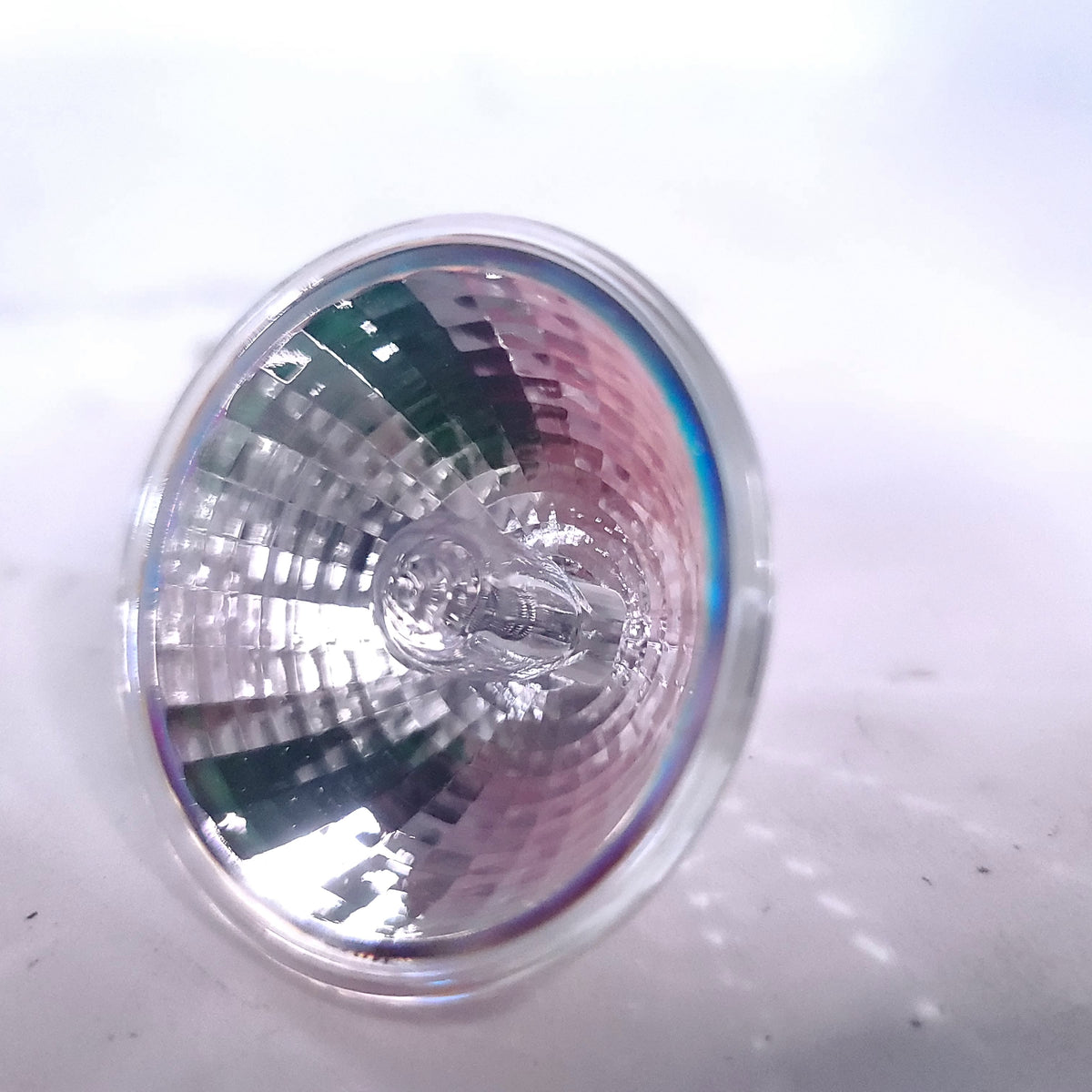 Radius Tungsten EVW 82V-250W Halogen Lamp – AVGear.com