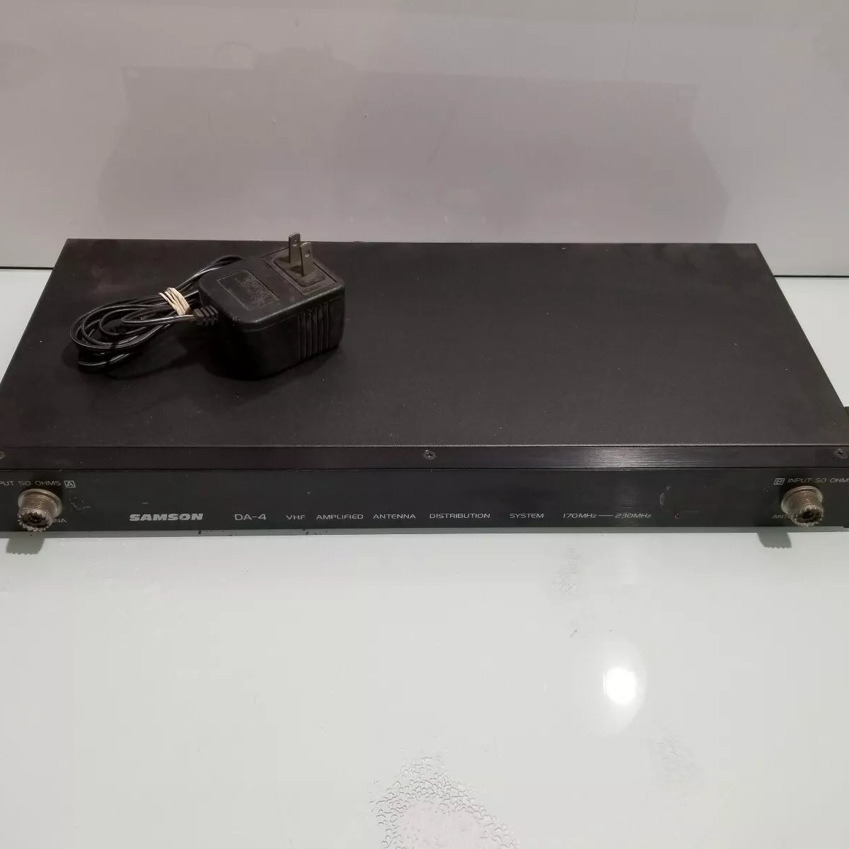 Samson DA-4 VHF Amplified Antenna – AVGear.com