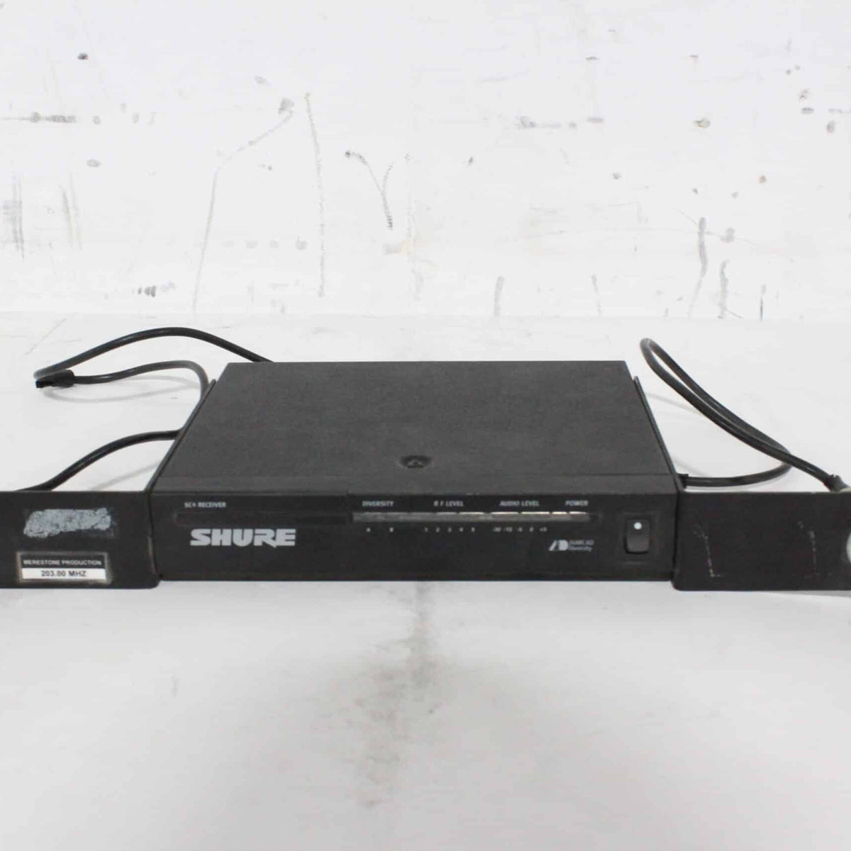 Shure SC4-CH Wireless Microphone System Receiver Transmitter – AVGear.com