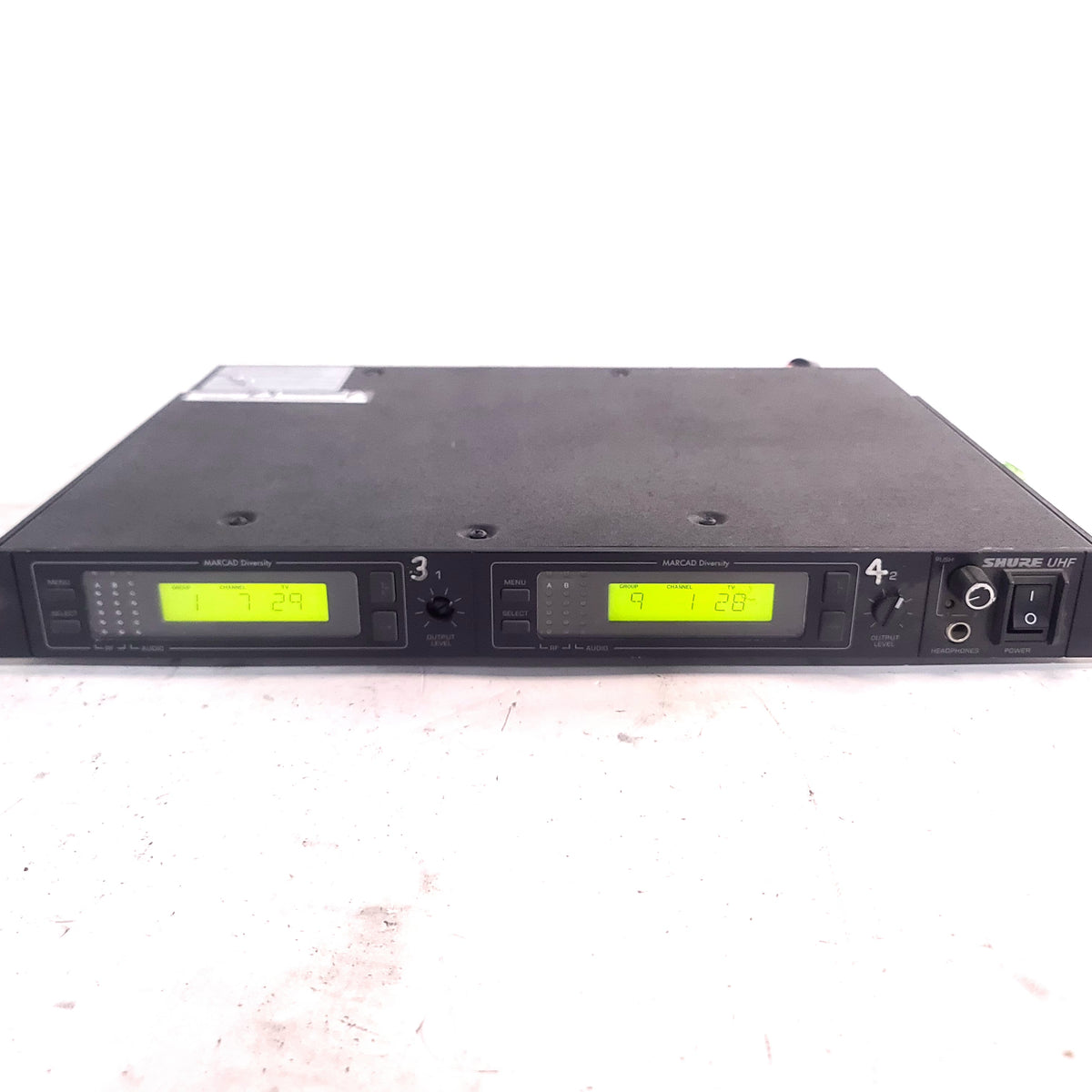 Shure U4D-J4 Dual Wireless Receiver (554-584 MHz) – AVGear.com