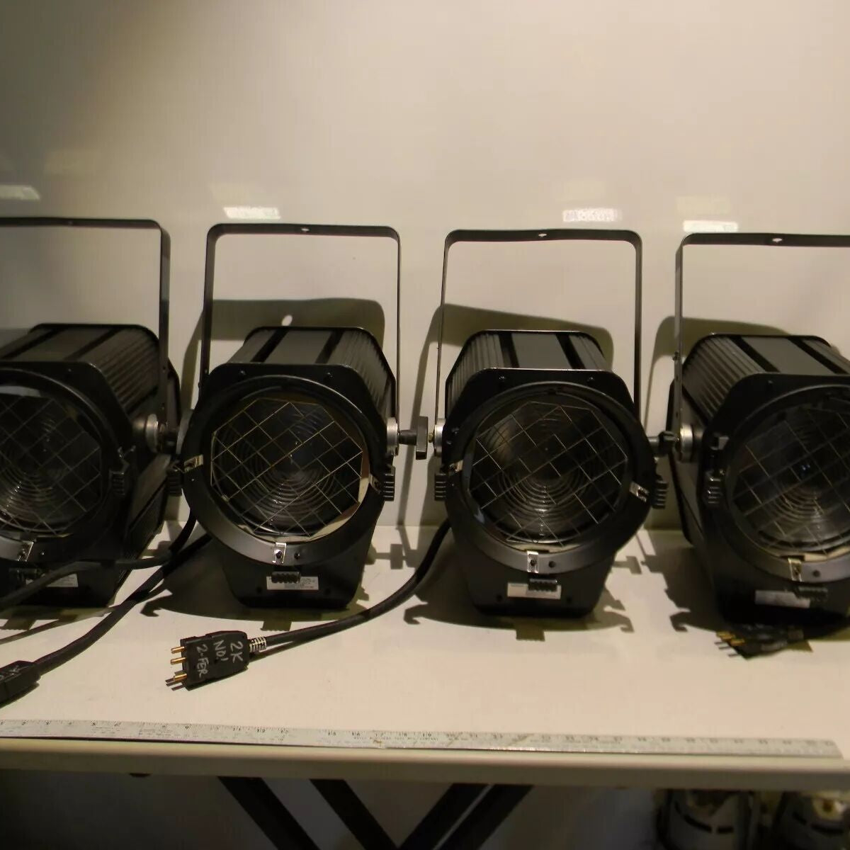 Strand Lighting Fresnelite 2KW 8" Fresnel Studio Lights w/ Stage-Pin C ...