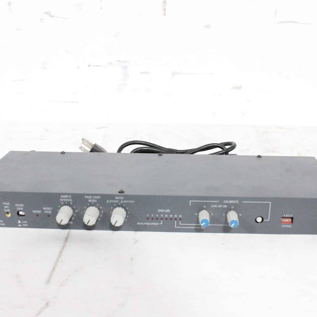 Symetrix 572 SPL Computer / Noise Level Controller (Missing Buttons ...