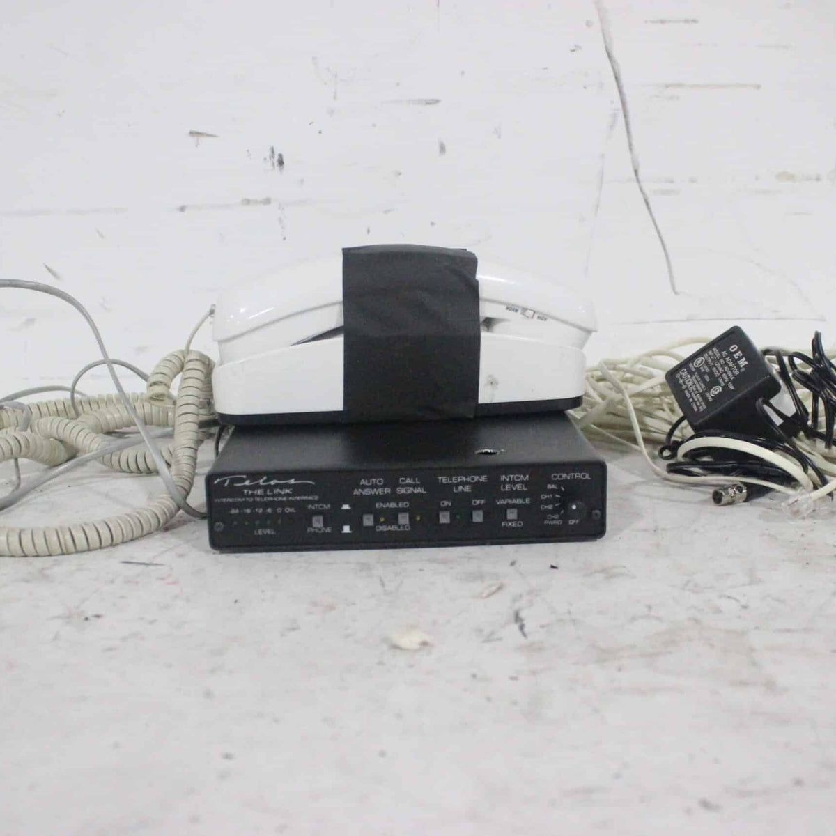 Telos Systems The Link Intercom-To-Telephone Interface w/ Telephone, T ...