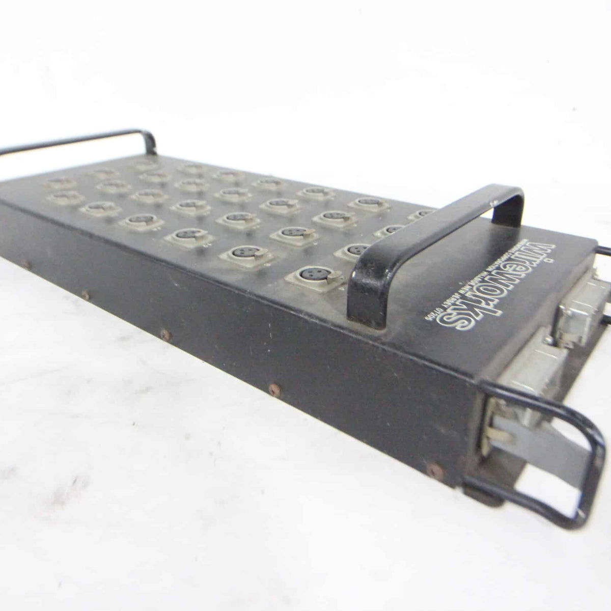 Wireworks MBX27 Series 27-Pin Transformer Isolated Microphone Splitter ...